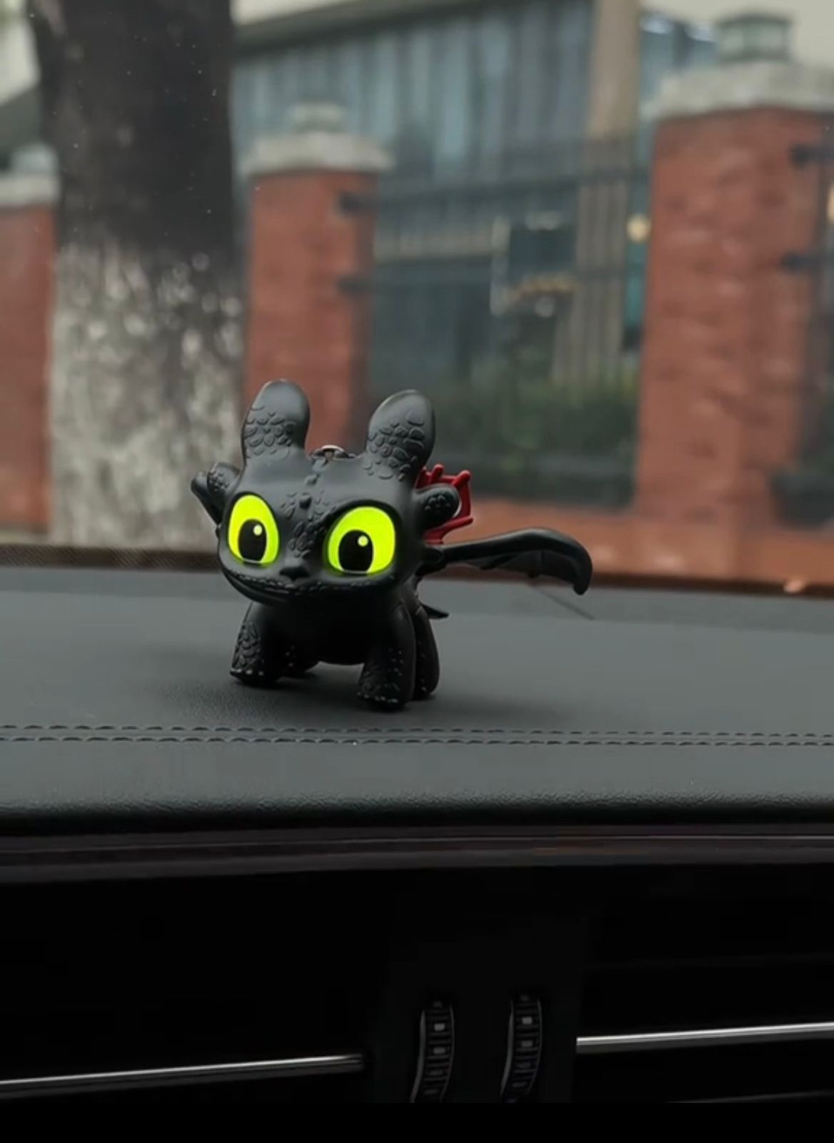 Flying Toothless – CARMOODY